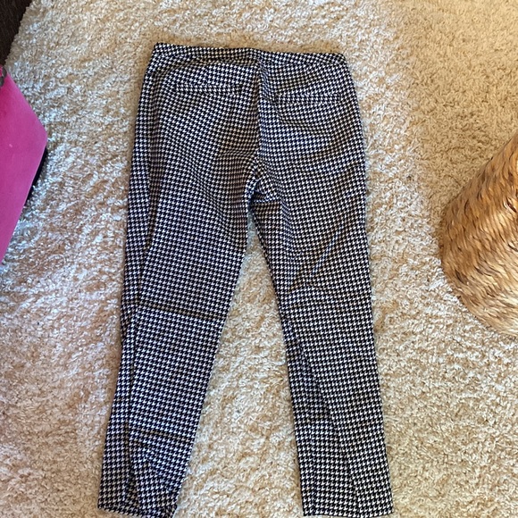 H&M | Pants & Jumpsuits | Hm Patterned Pants | Poshmark